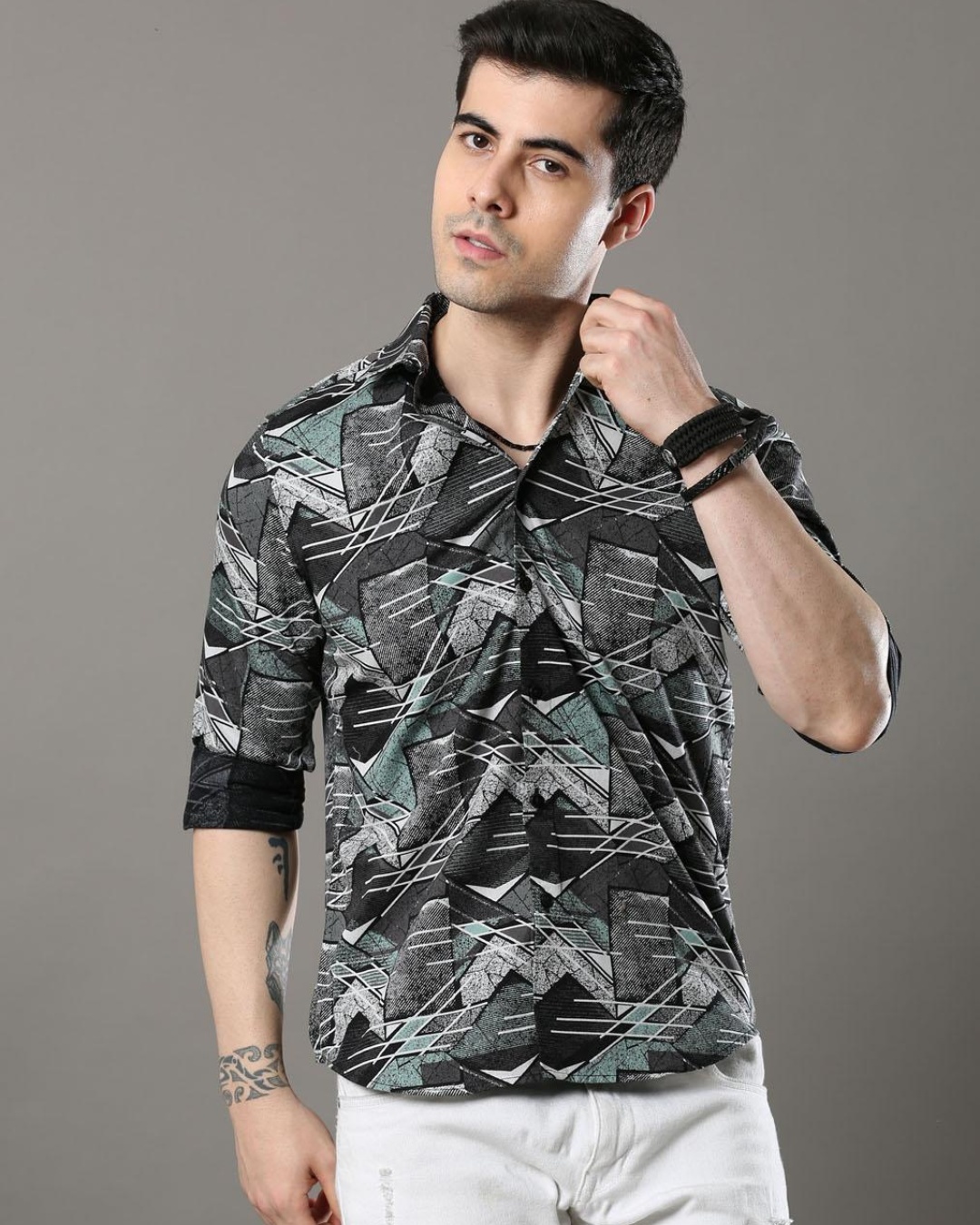 Buy Men's Green Persian Geometric Printed Slim Fit Shirt Online at Bewakoof