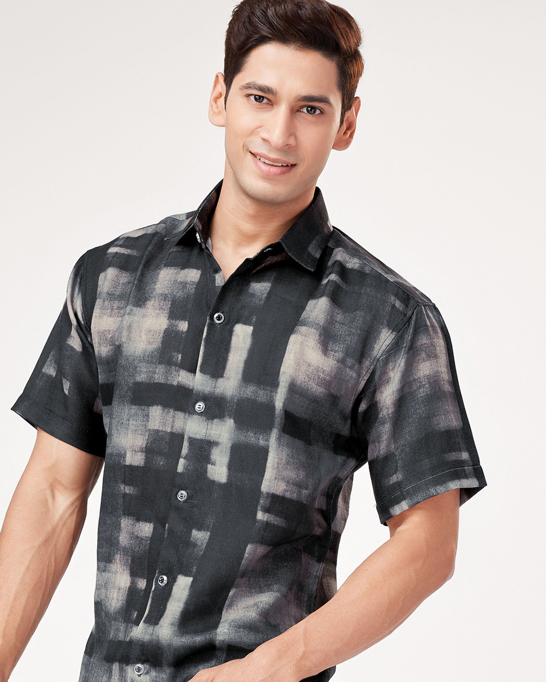 Buy Men's Black Abstract Printed Shirt Online at Bewakoof