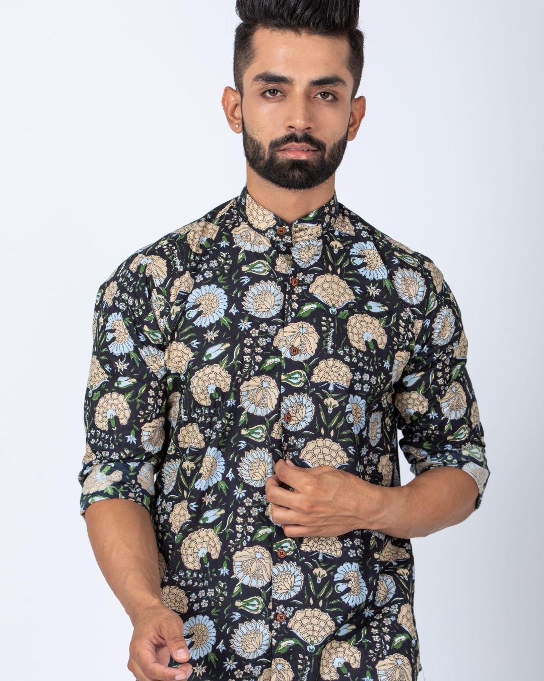 Buy Men's Black All Over Floral Printed Shirt Online at Bewakoof