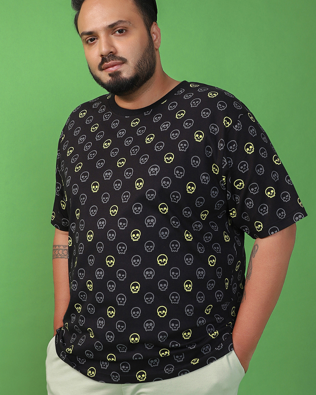 Buy Men's Black All Over Printed Plus Size T-shirt Online at Bewakoof
