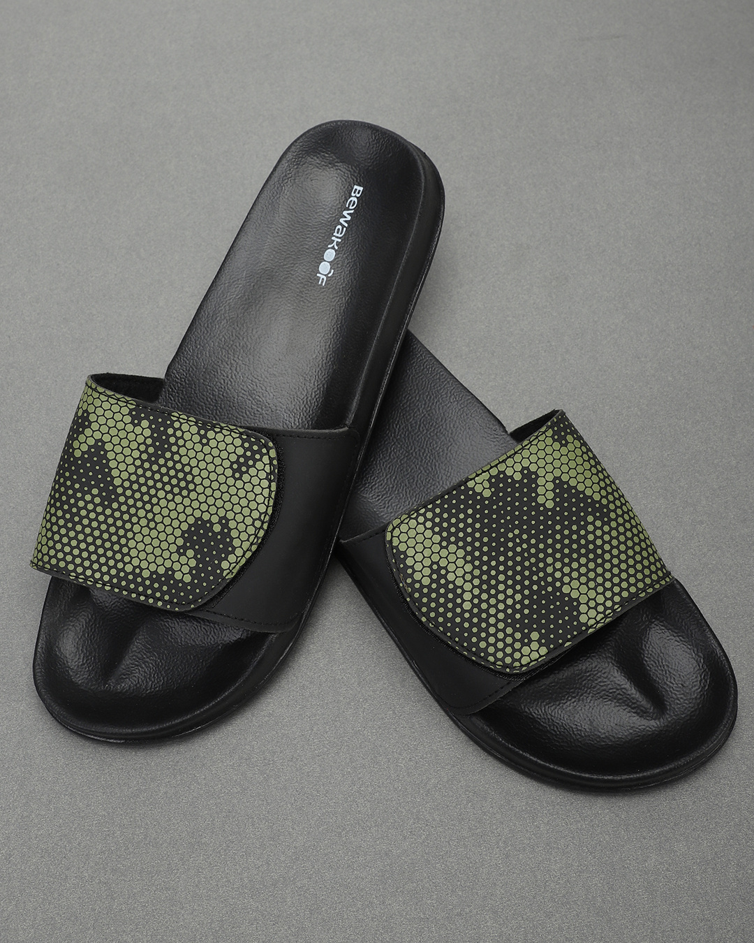 Buy Men's Black Camo Geometric Velcro Sliders Online in India at Bewakoof
