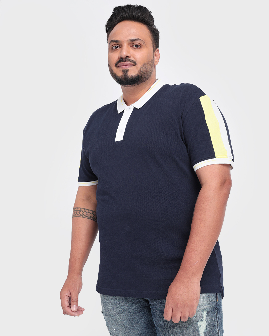 Buy Men's Black Iris Color Block Plus Size Polo T-shirt Online at Bewakoof