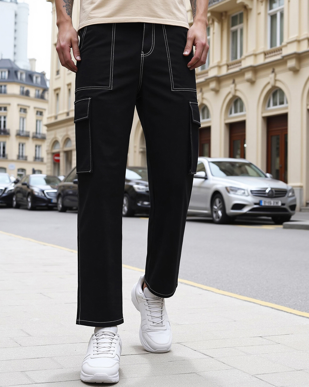 Buy Men's Black Straight Fit Cargo Pants Online at Bewakoof