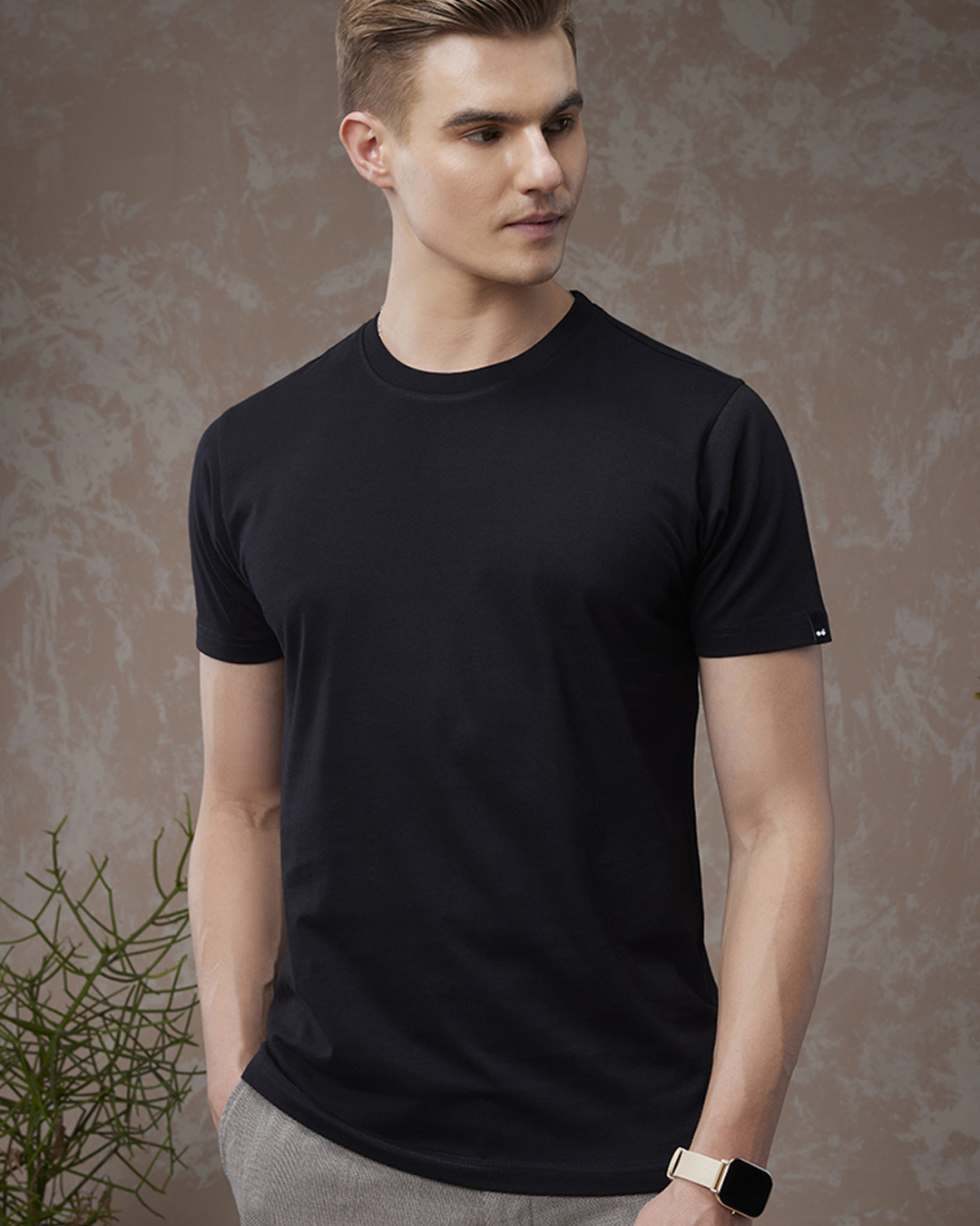 Buy Men's Black Plus Size T-shirt Online at Bewakoof
