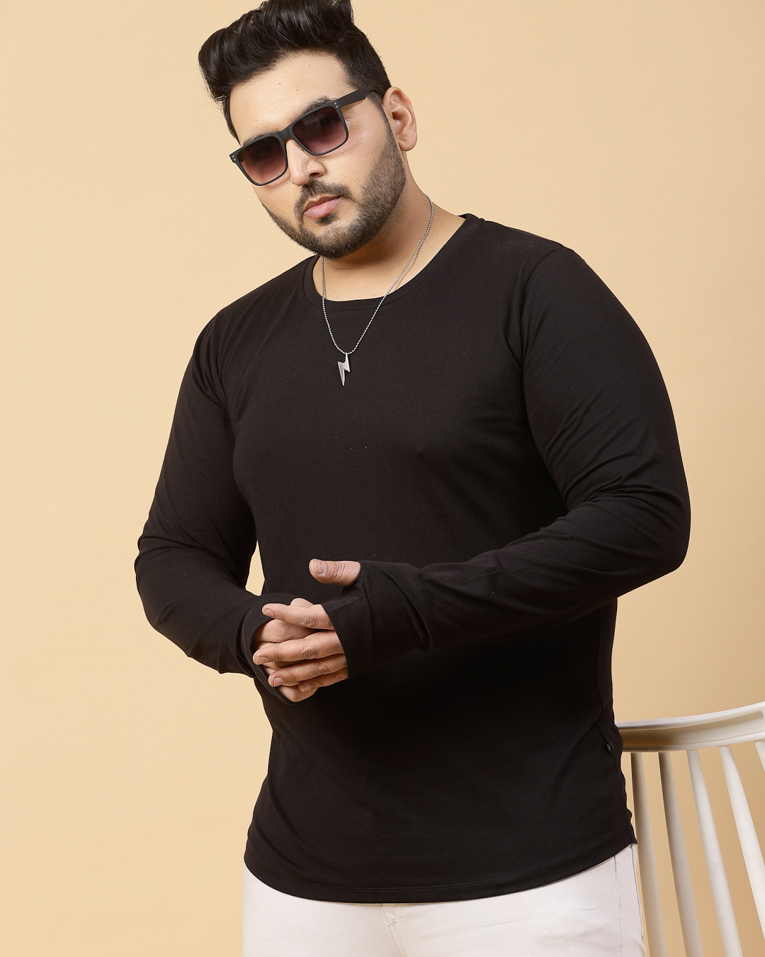 Buy Men's Black Plus Size Thumbhole T-shirt Online at Bewakoof