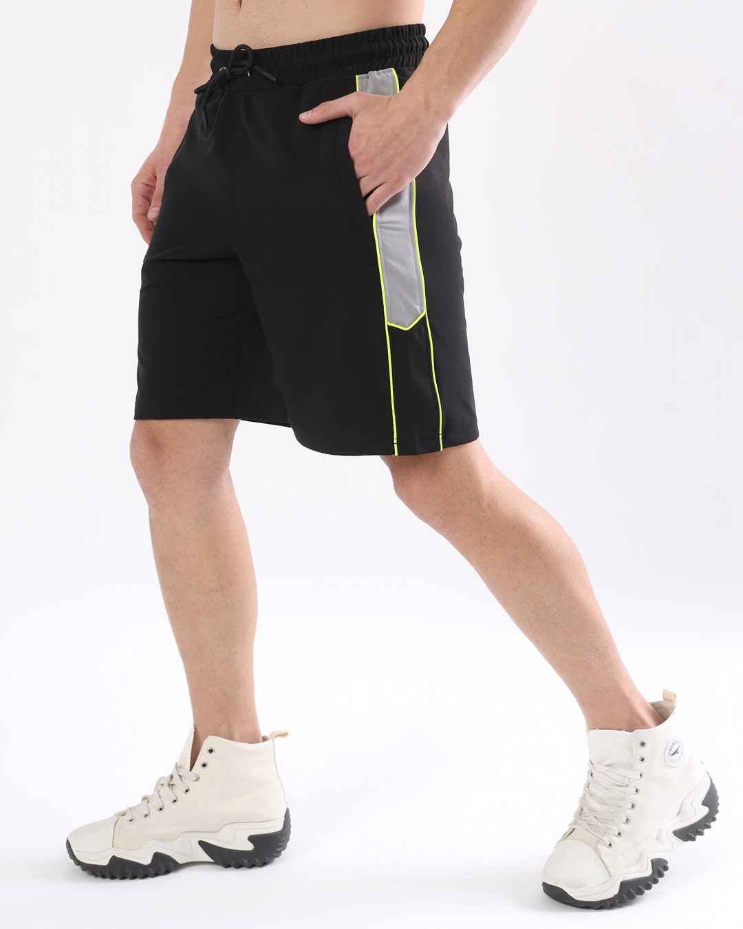 Buy Men's Black Side Panel Relaxed Fit Shorts Online at Bewakoof