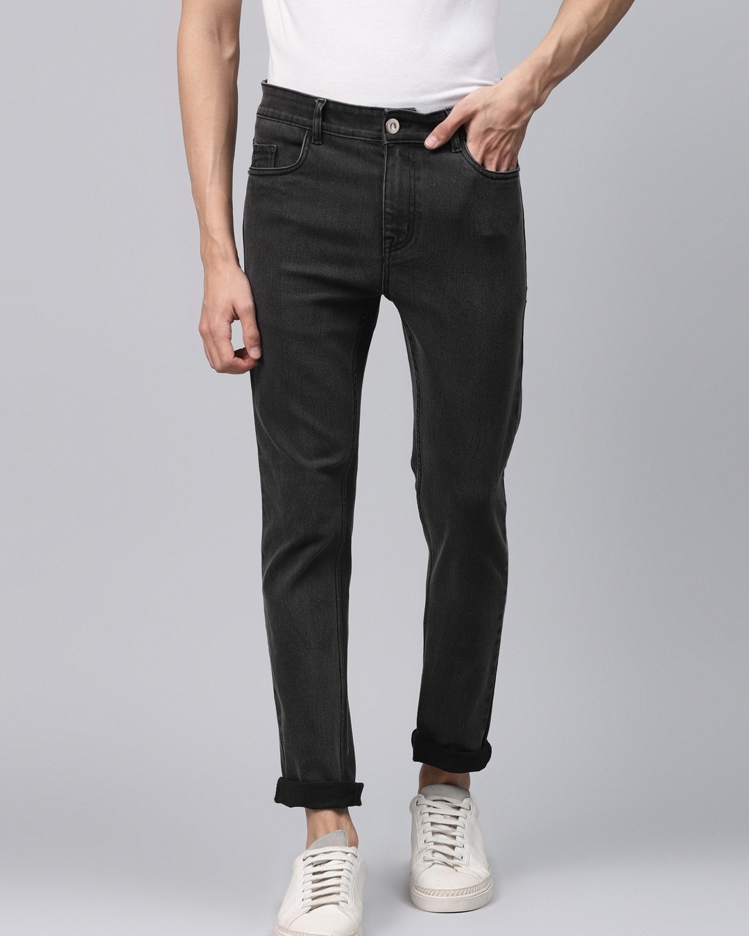 Buy Men's Black Slim Fit Jeans Online at Bewakoof
