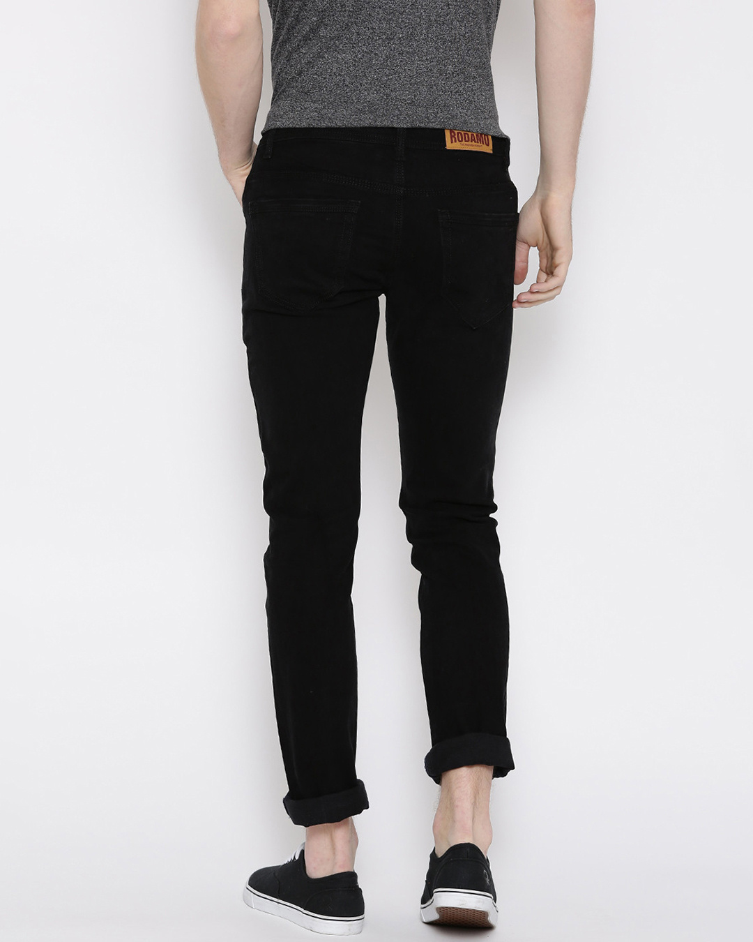 Buy Men's Black Slim Fit Jeans Online at Bewakoof
