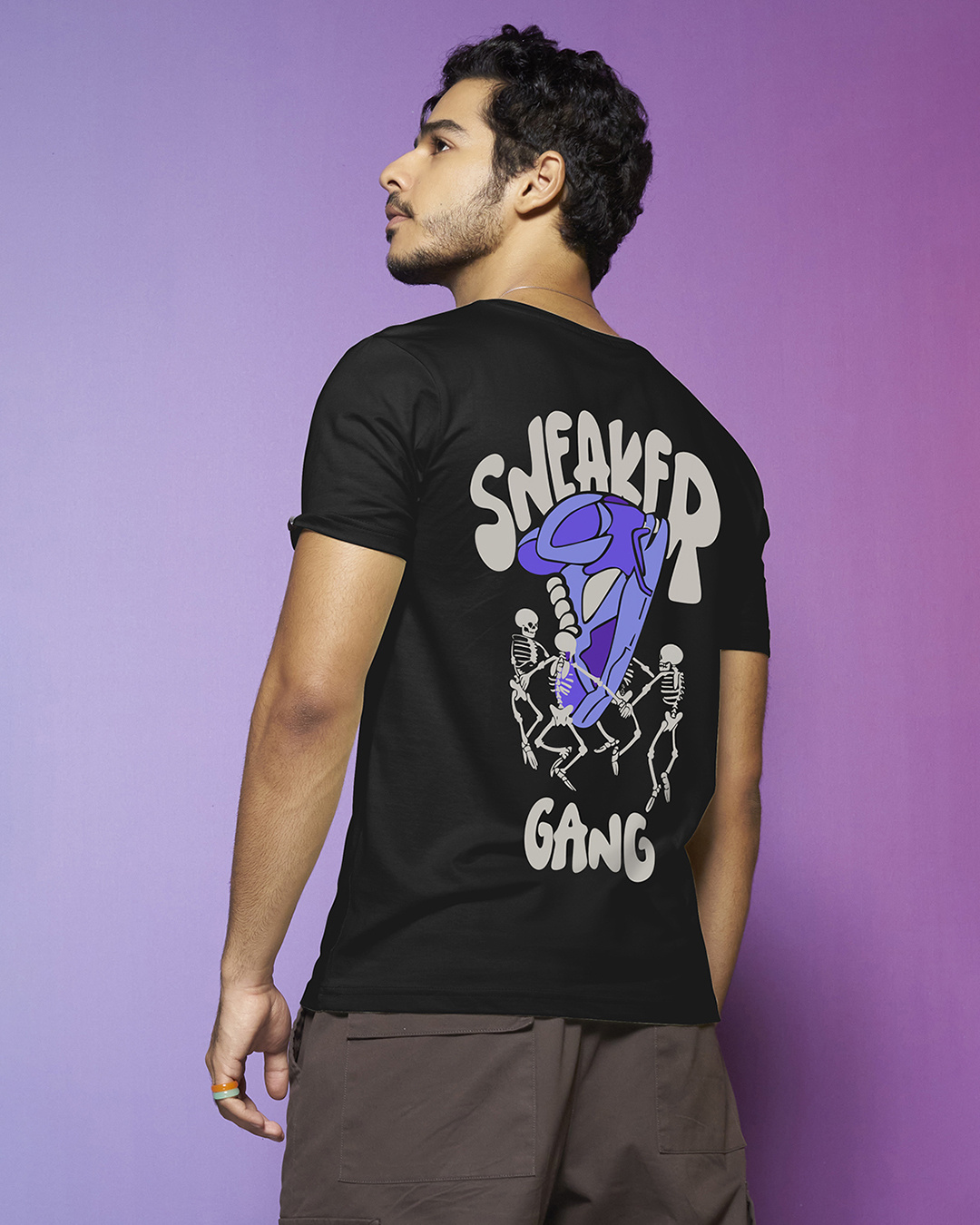 Buy Men's Black Sneaker Gang Graphic Printed T-shirt Online at Bewakoof