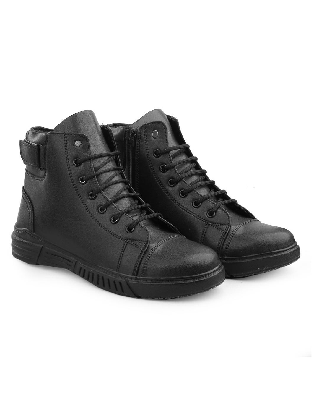 Buy Men's Black Sneakers Online in India at Bewakoof