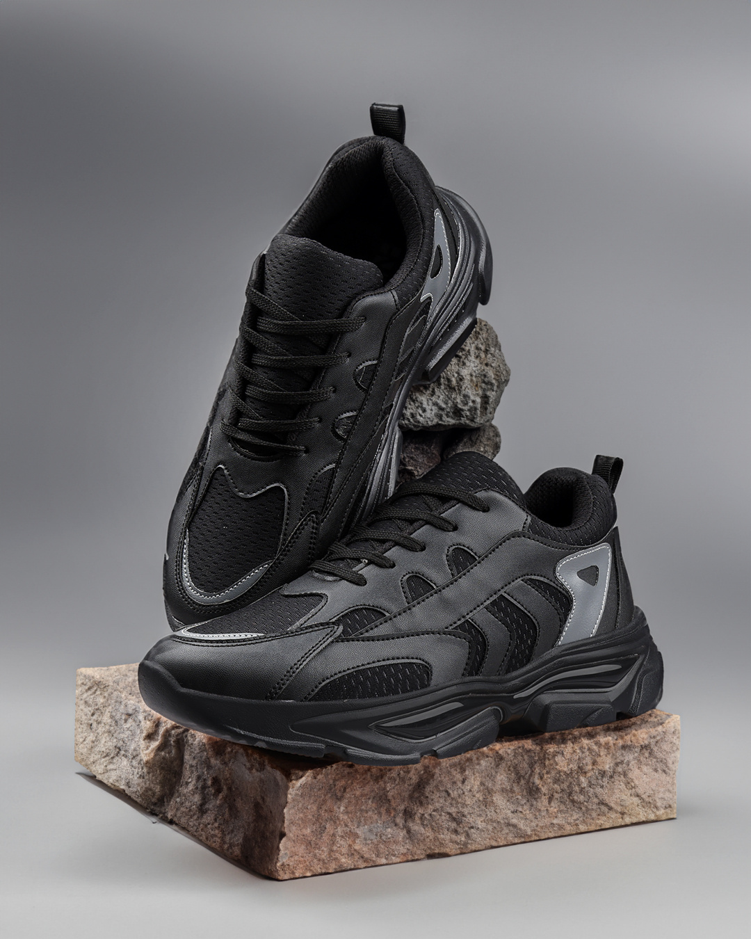 Buy Men's Black Sneakers Online in India at Bewakoof