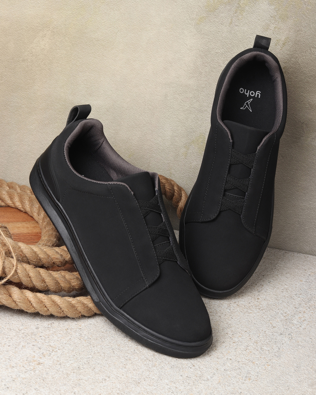 Buy Men's Black Sneakers Online in India at Bewakoof