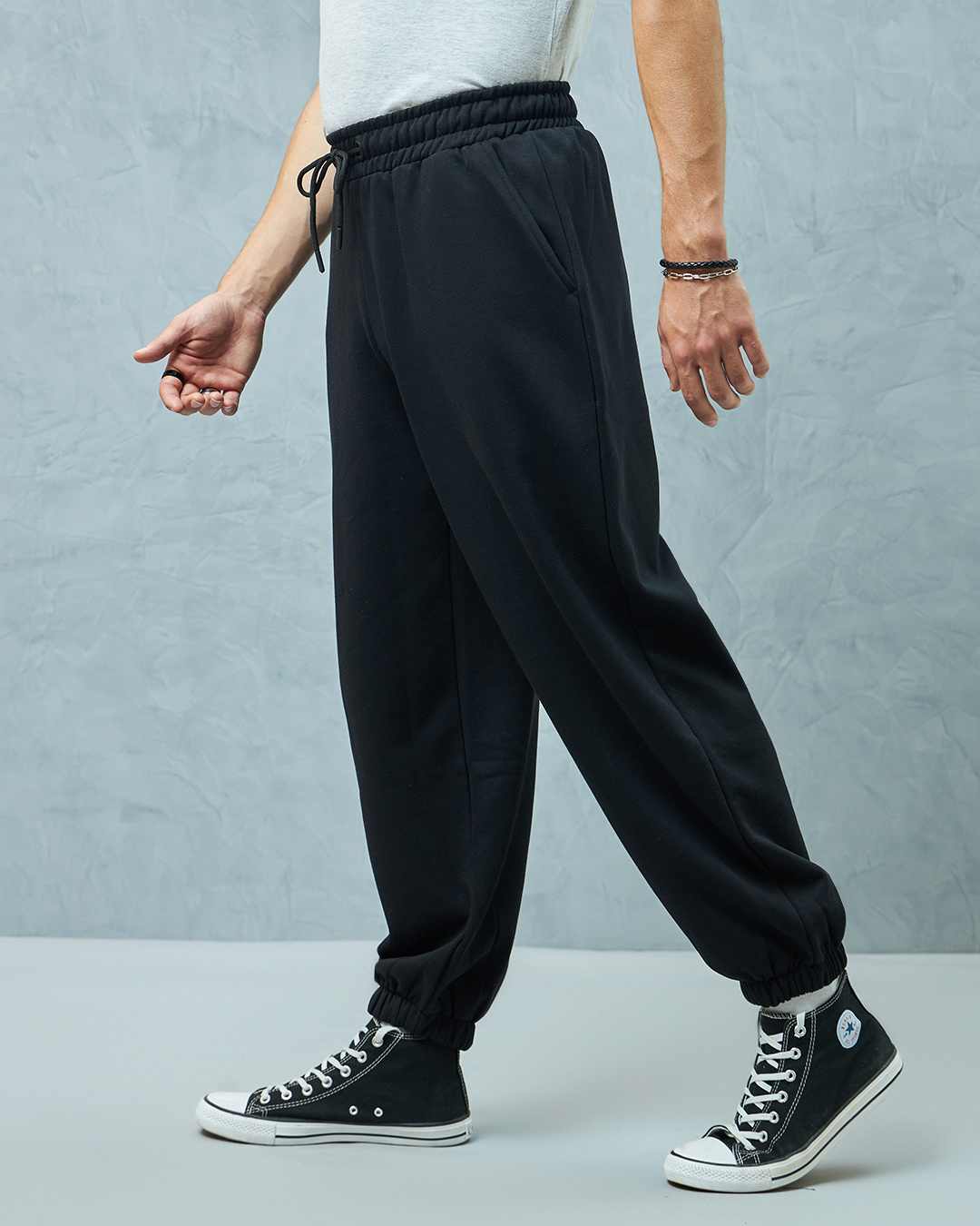 Buy Men's Black Super Loose Fit Joggers Online at Bewakoof