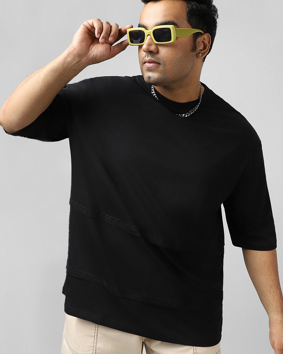 Buy Men's Black Super Loose Fit Plus Size T-shirt Online at Bewakoof