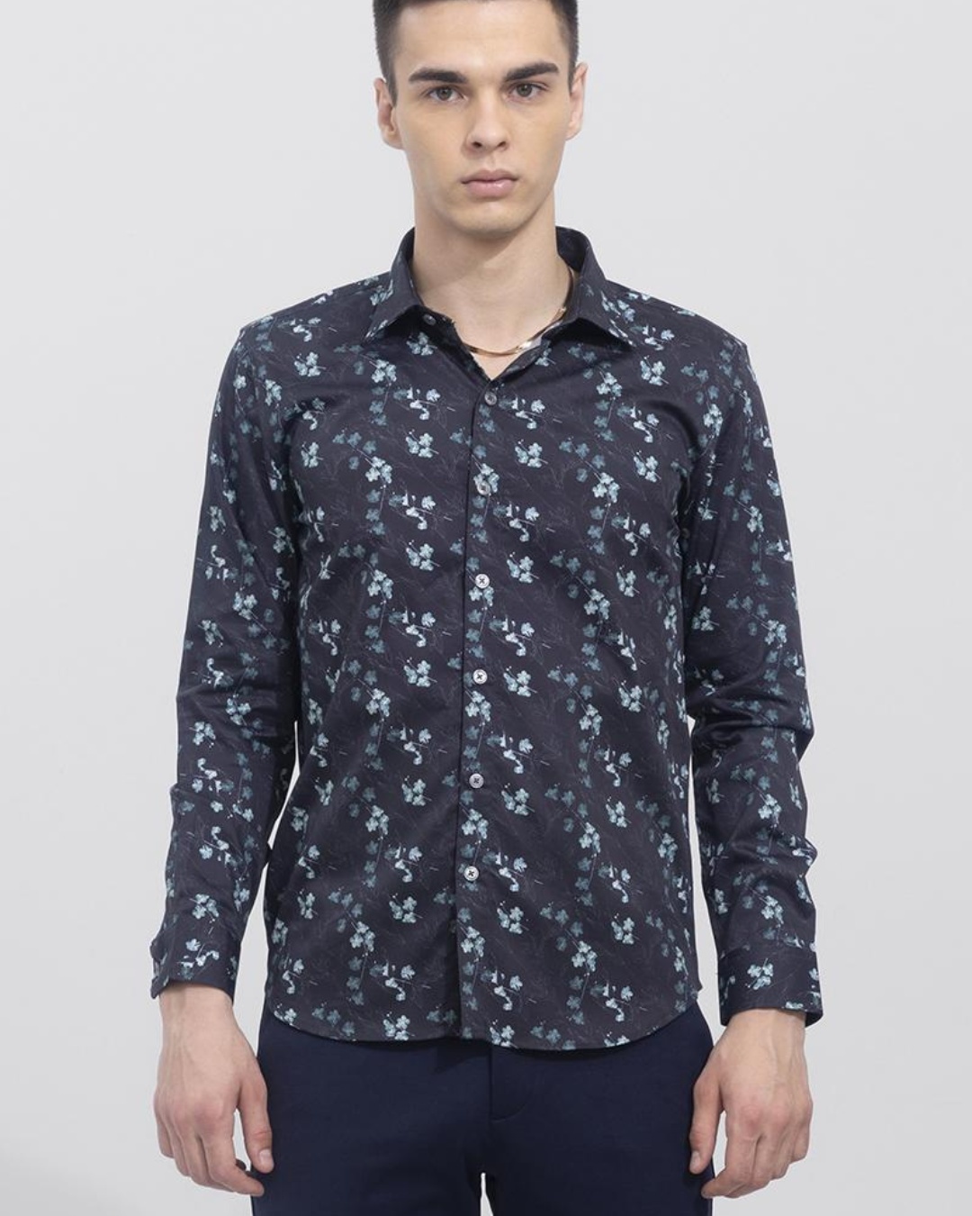Buy Men's Black Tiny Flower Printed Slim Fit Shirt Online at Bewakoof
