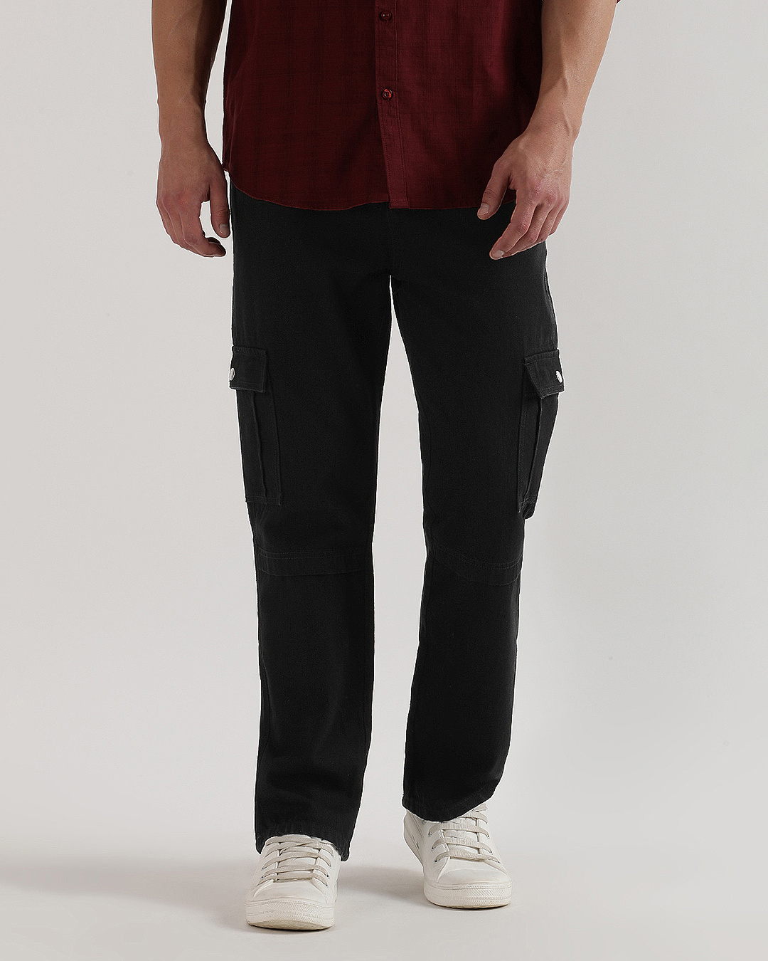 Buy Men's Black Washed Cargo Jeans Online at Bewakoof