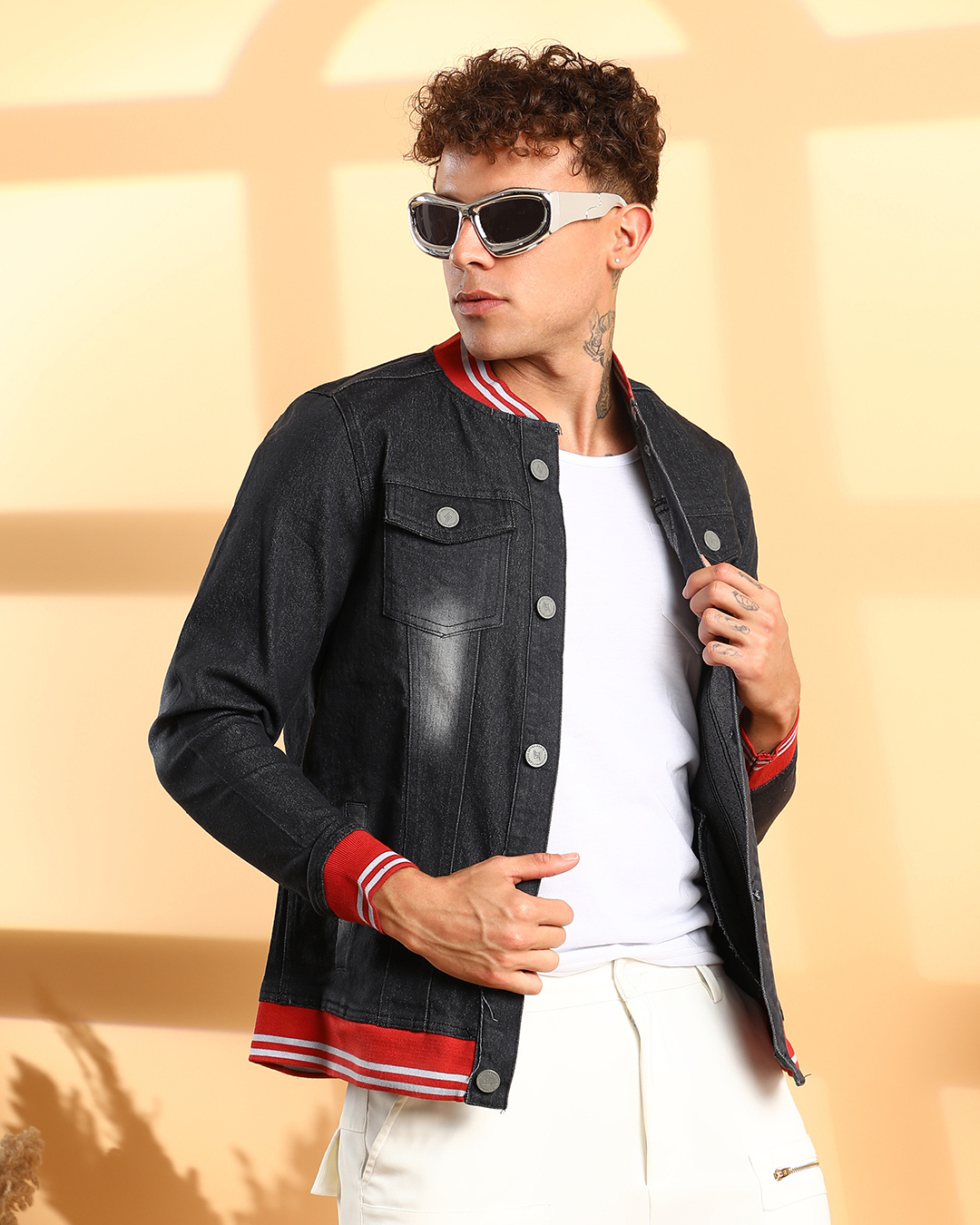 Buy Men's Black Washed Denim Jacket Online at Bewakoof