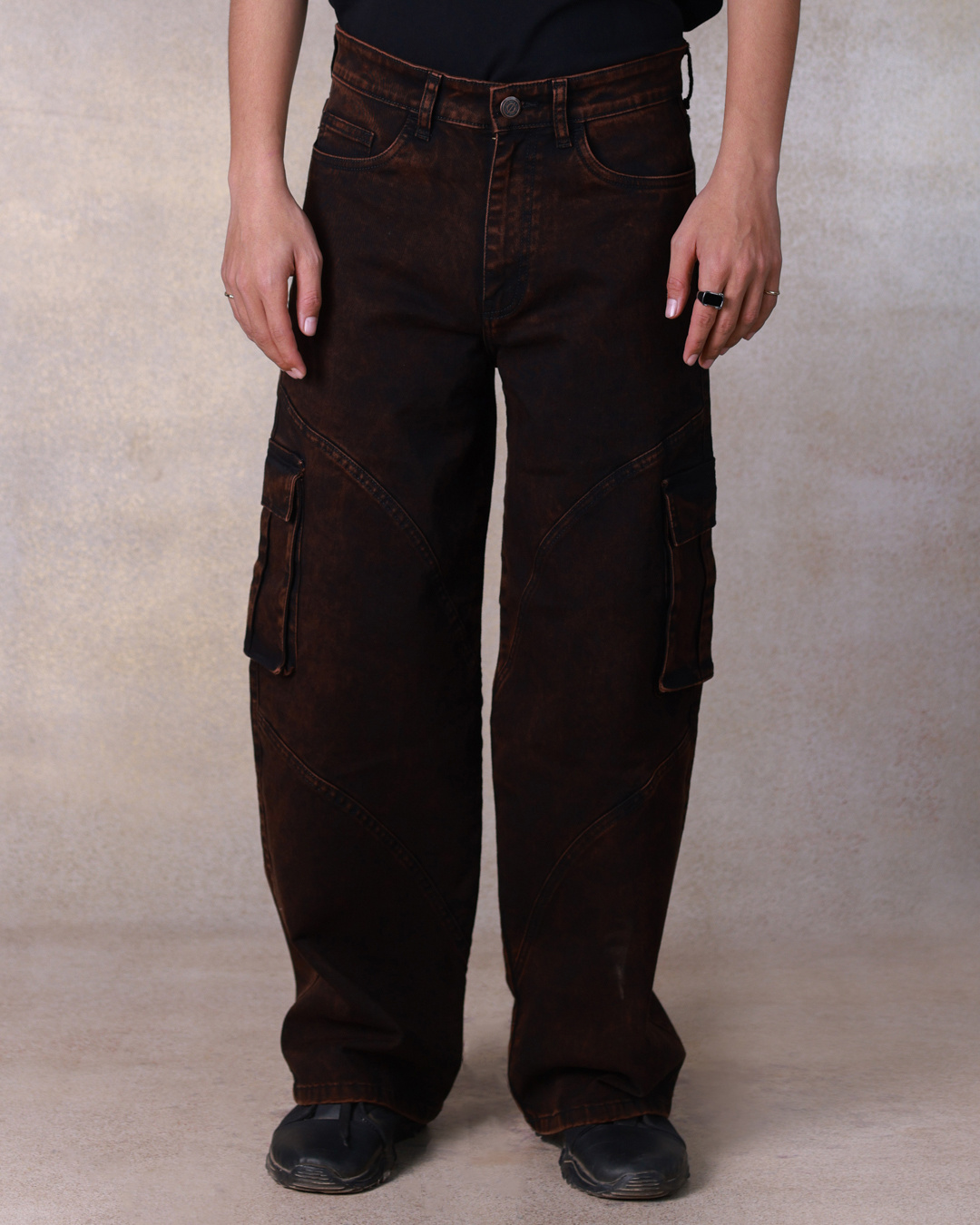 Buy Men's Black Washed Baggy Oversized Cargo Jeans Online at Bewakoof