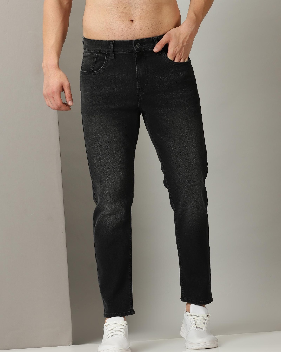 Buy Men's Black Washed Slim Fit Jeans Online at Bewakoof