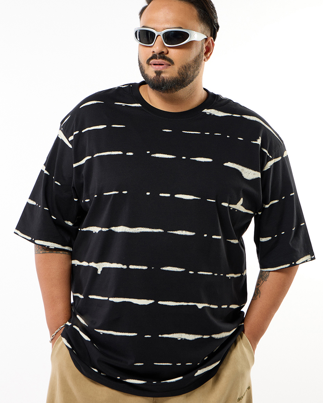 Buy Men's Black & White All Over Printed Oversized Plus Size T-shirt Online at Bewakoof
