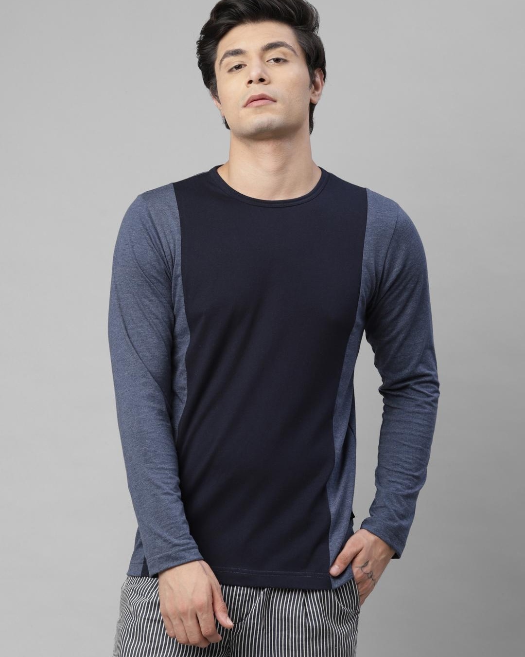 Buy Men's Blue Color Block Slim Fit T-shirt Online at Bewakoof
