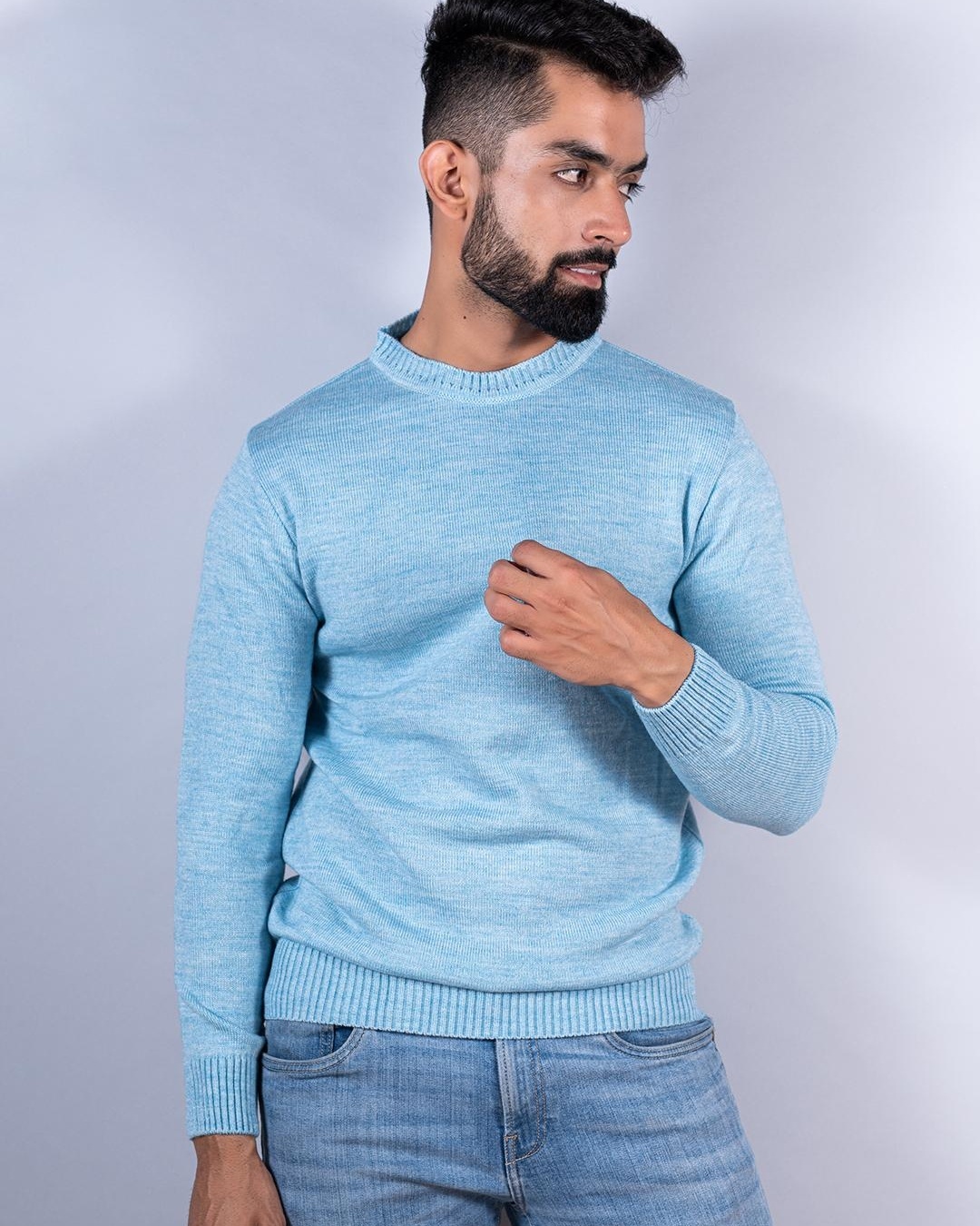 Buy Men's Blue Relaxed Fit Crew Neck Sweater Online at Bewakoof