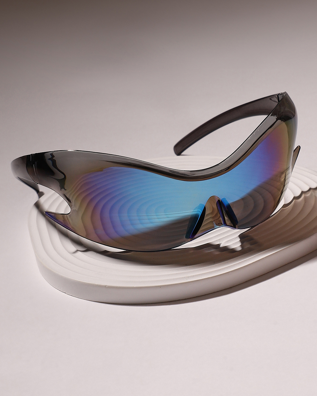 Buy Men's Blue Sports Polarised Lens Sunglasses Online in India at Bewakoof