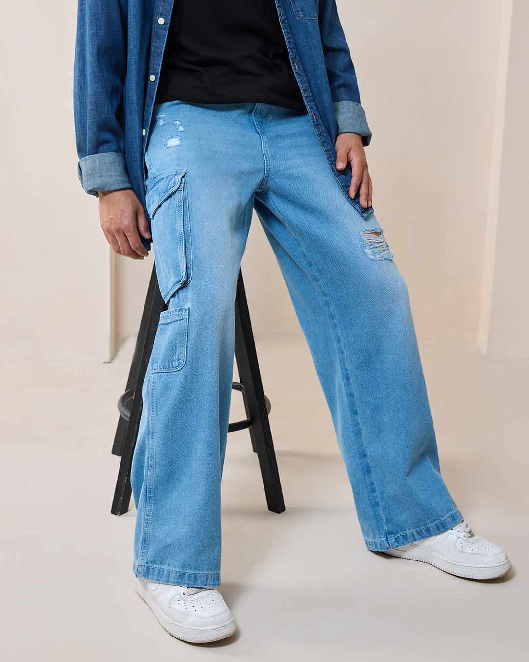 Buy Men's Blue Baggy Distressed Straight Fit Jeans Online at Bewakoof
