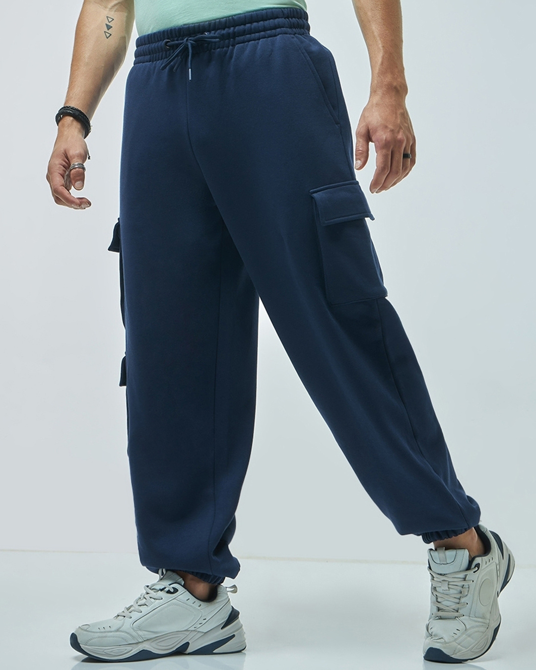 Buy Men's Blue Super Loose Fit Brushed Cargo Fleece Warm Joggers Online ...