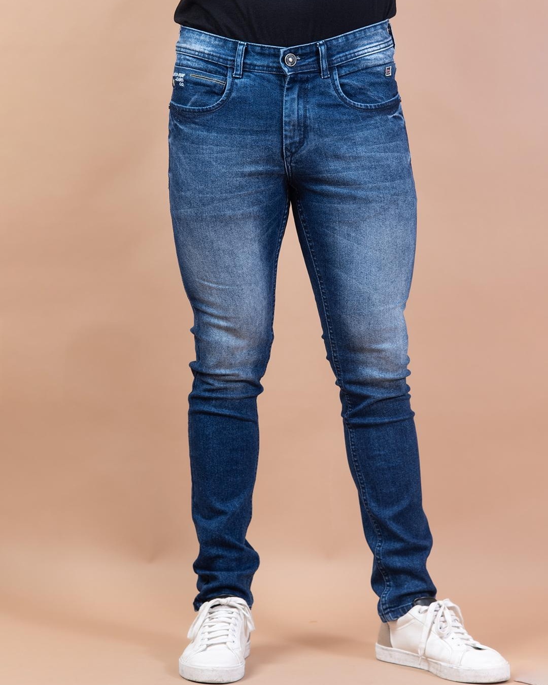 Buy Men's Blue Washed Jeans Online at Bewakoof