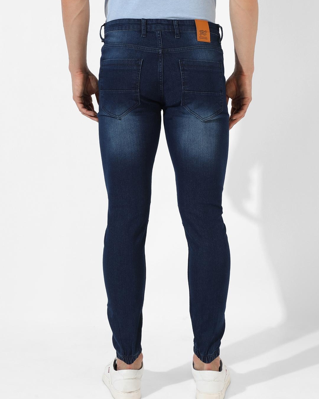 Buy Men's Blue Washed Jeans Online at Bewakoof