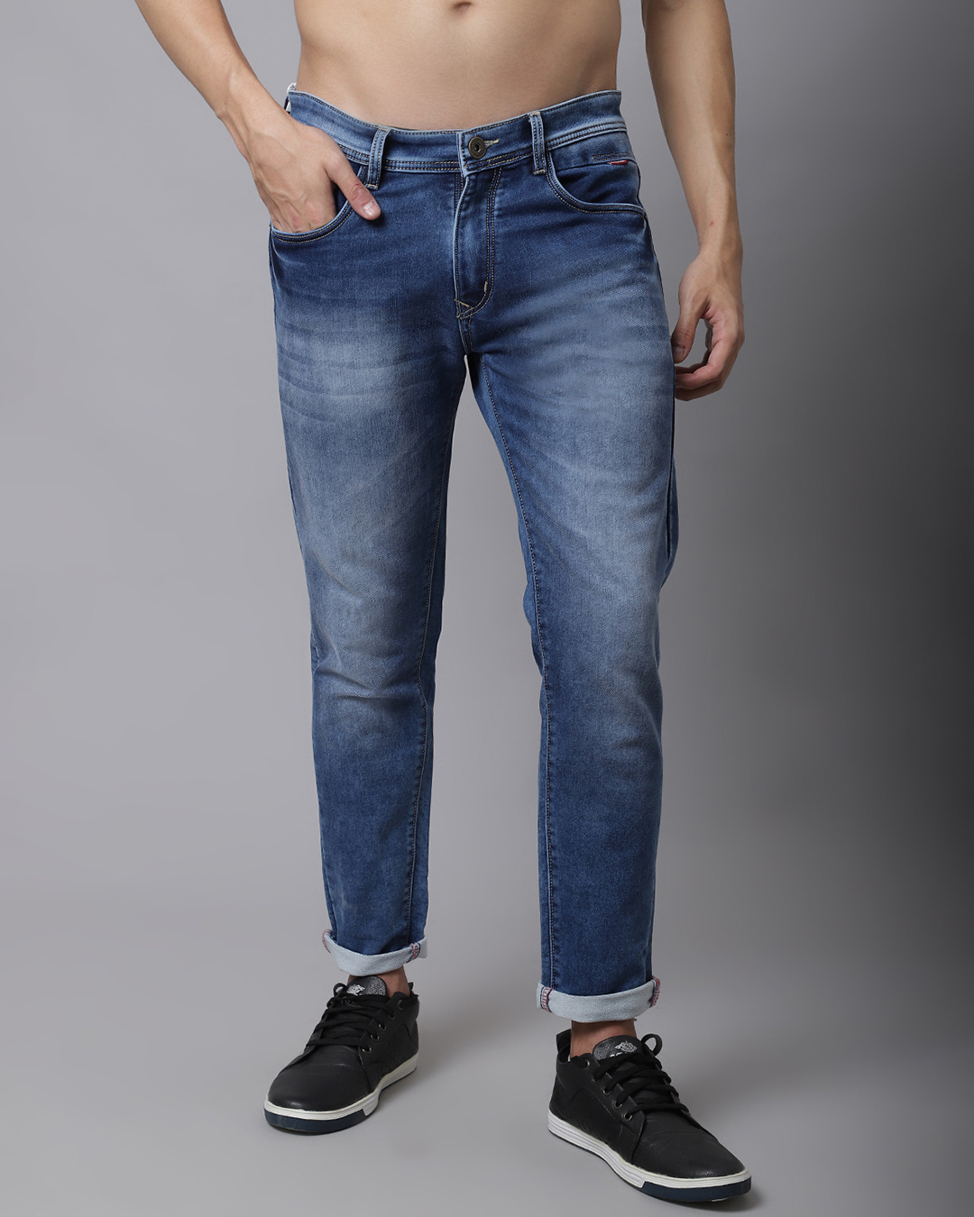 Buy Men's Blue Washed Slim Fit Jeans Online at Bewakoof