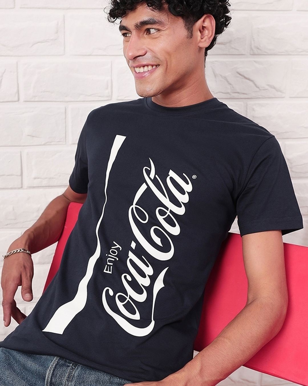 Buy Men's Blue Wave Graphic Printed T-shirt Online at Bewakoof