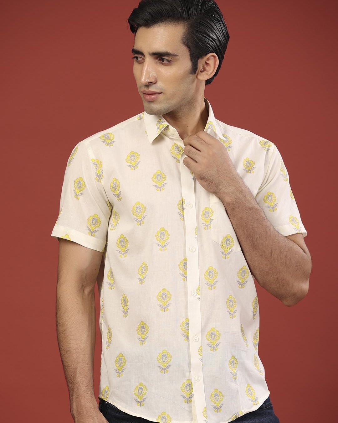 Buy Men's Cream Floral Printed Shirt Online at Bewakoof