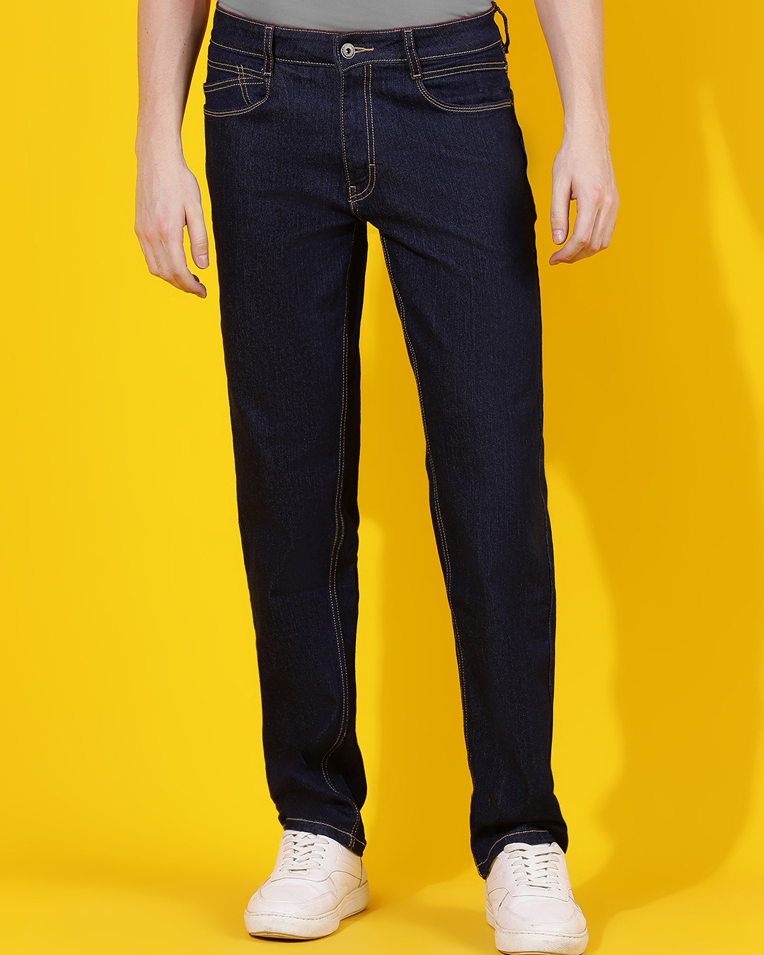 Buy Men's Dark Blue Straight Fit Jeans Online at Bewakoof