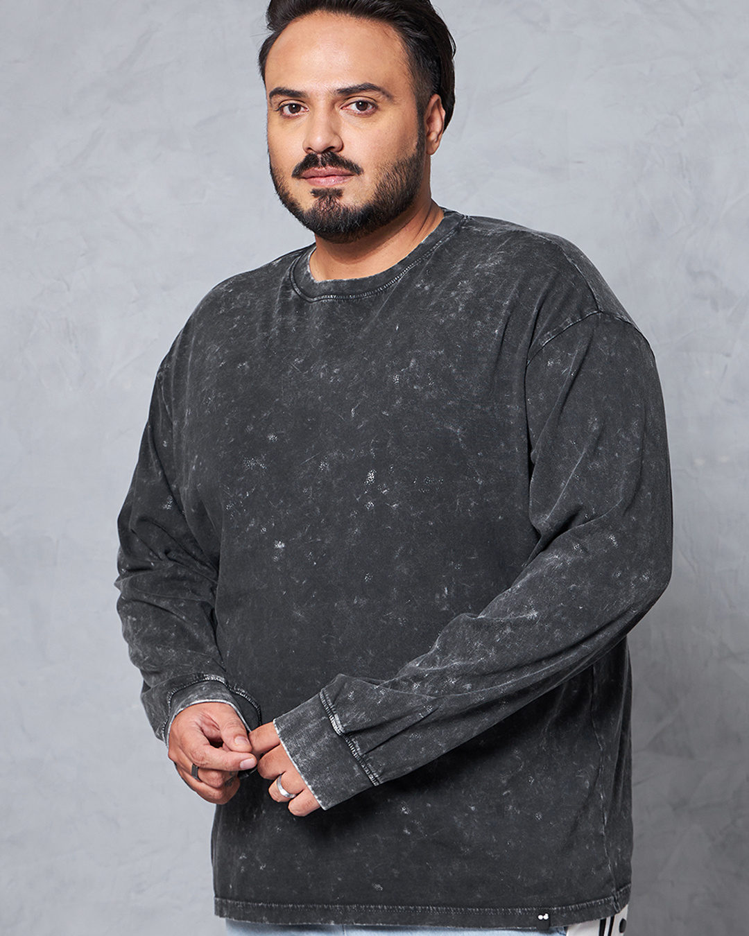 Buy Men's Dark Grey Oversized Plus Size Acid Wash T-shirt Online at Bewakoof