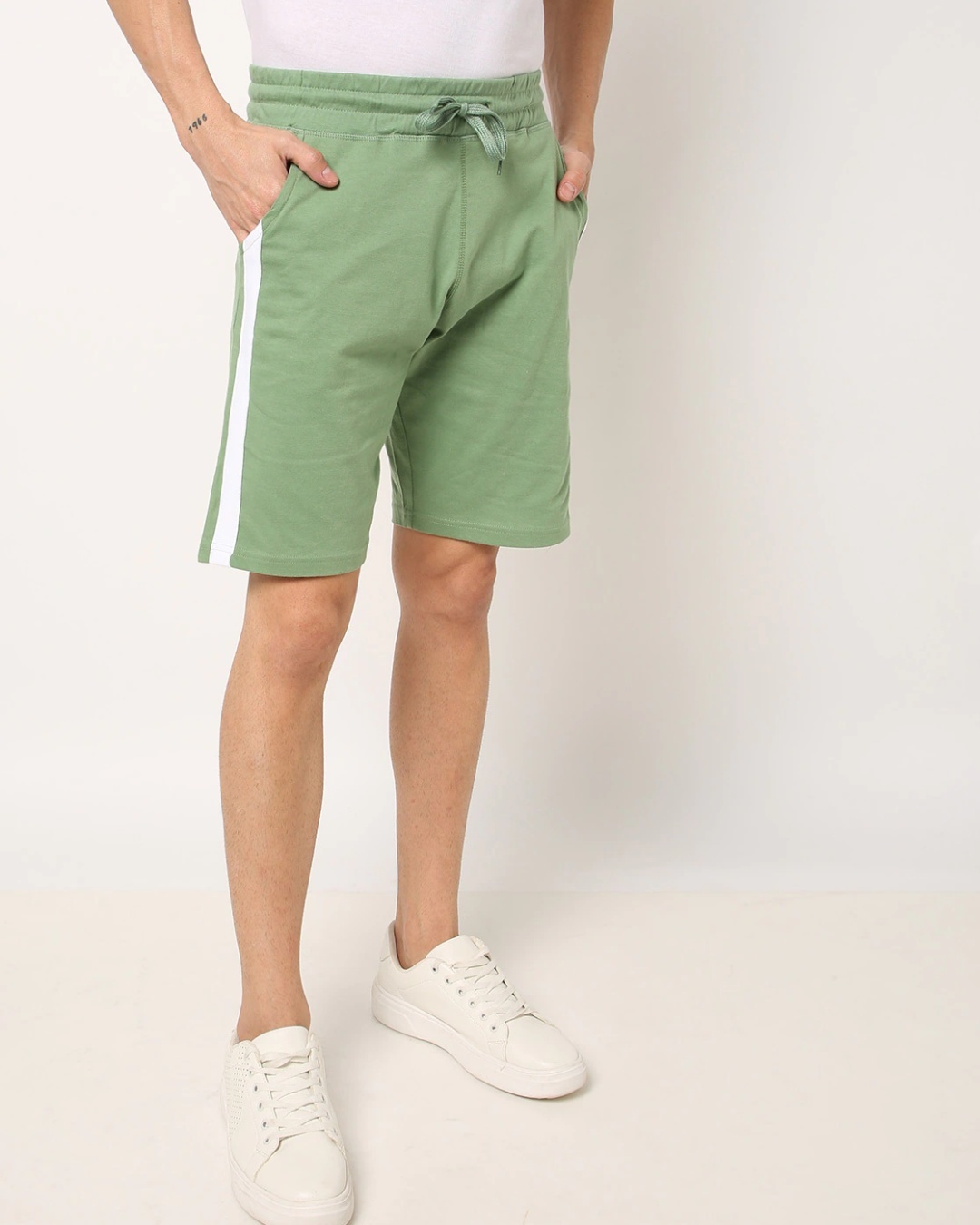 Buy Men's Green Color Block Shorts Online at Bewakoof