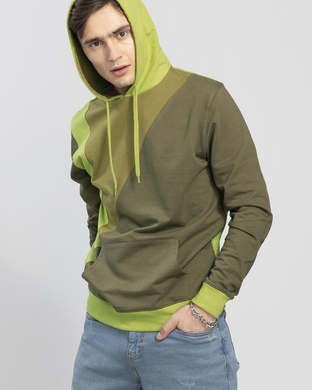 Buy Men's Green Color Block Slim Fit Hooded Sweatshirt Online at Bewakoof