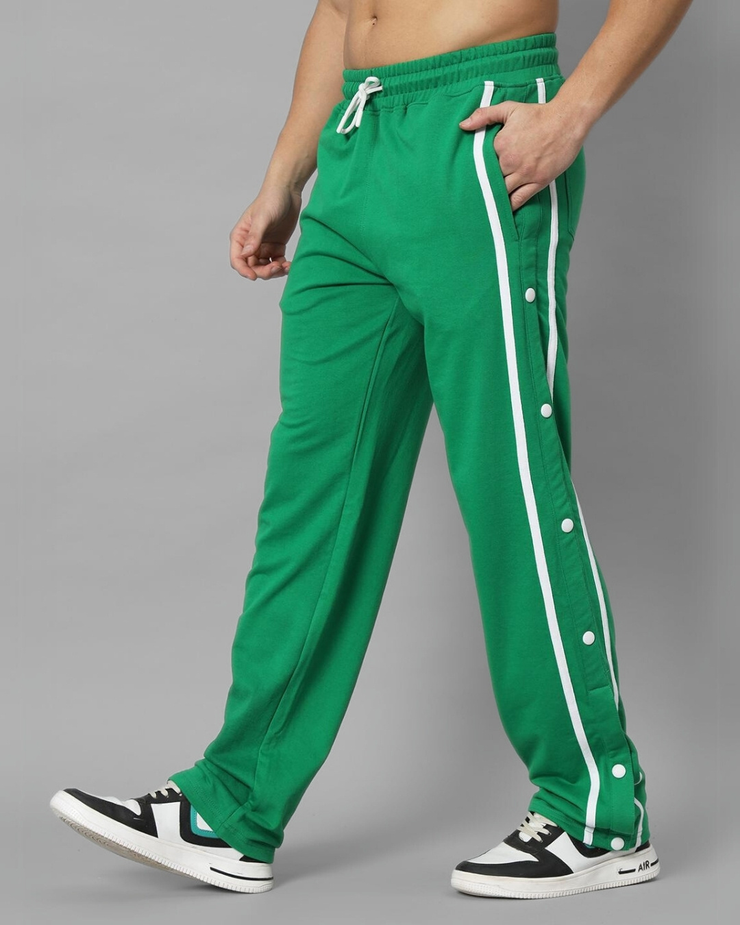Buy Men's Green Side Panel Relaxed Fit Trackpants Online at Bewakoof