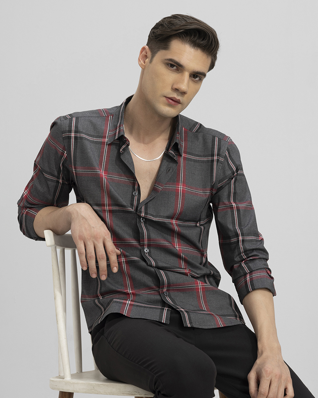 Buy Men's Grey Checked Slim Fit Shirt Online at Bewakoof