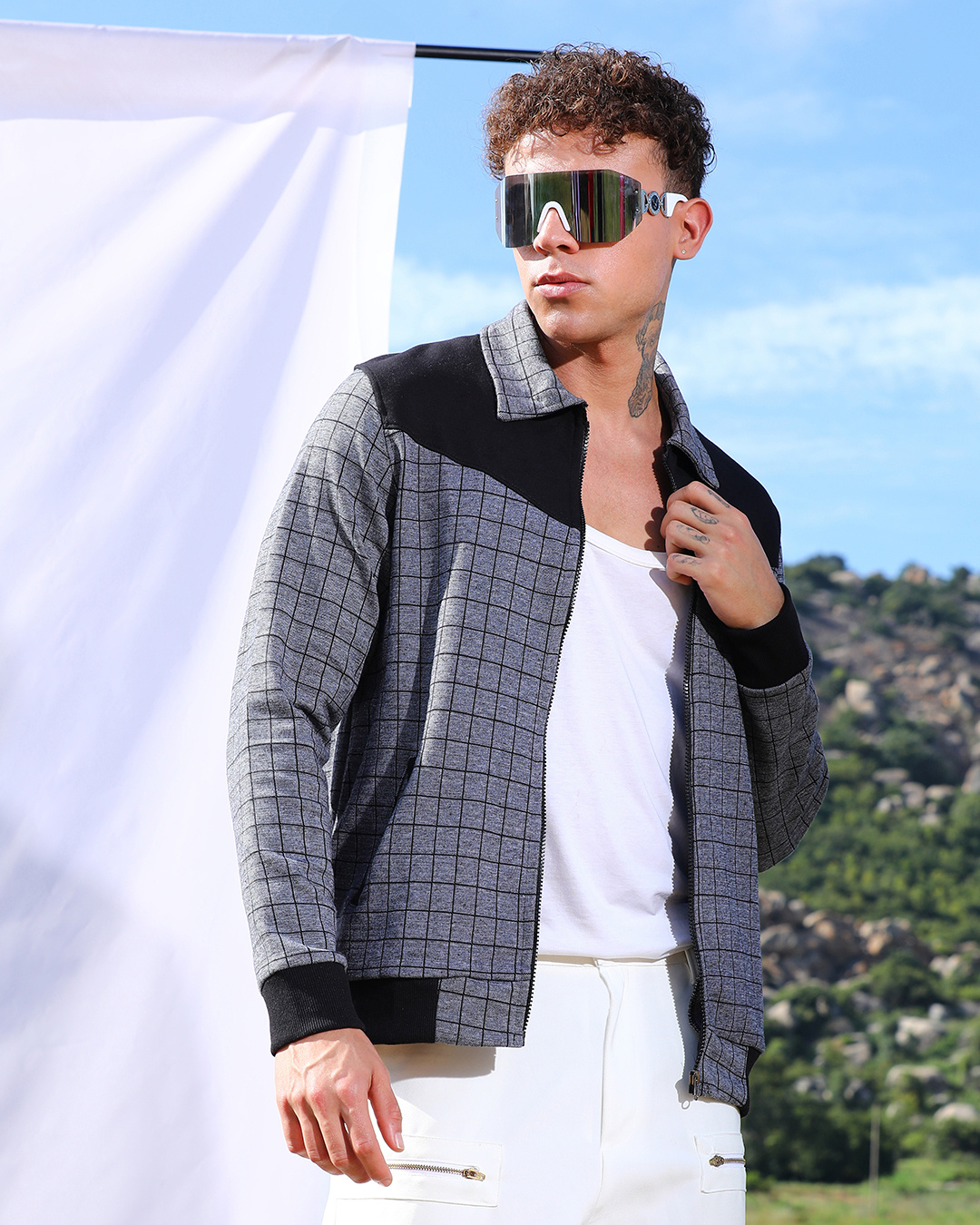 Buy Men's Grey Checked Zipper Jacket Online at Bewakoof