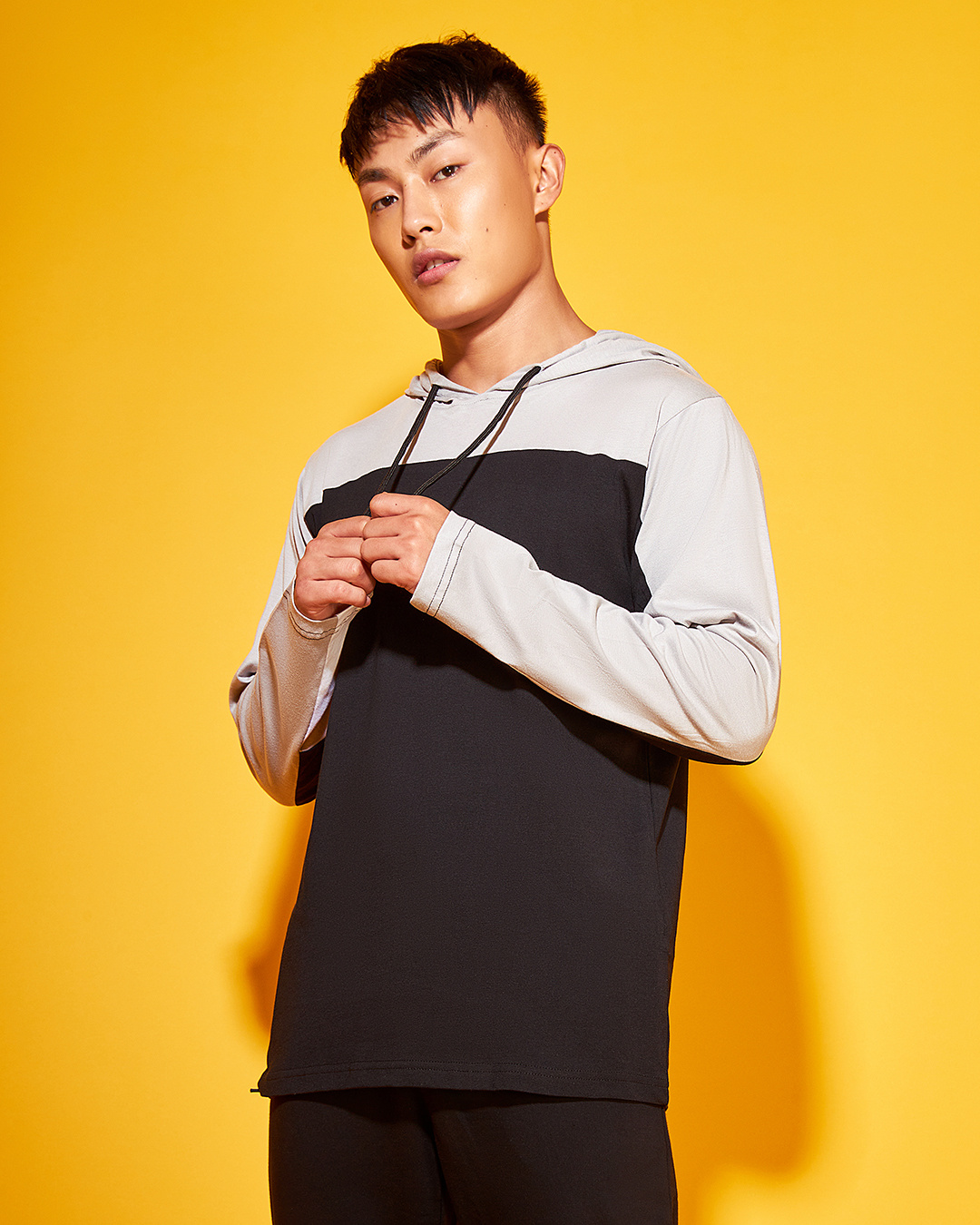 Buy Men's Grey Color Block Hoodie T-shirt Online at Bewakoof
