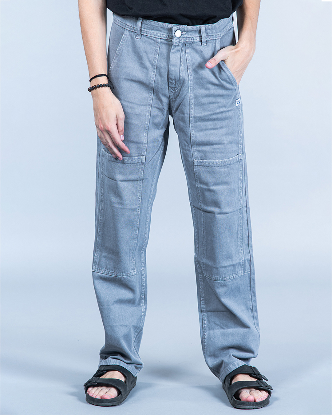 Buy Men's Grey Straight Fit Jeans Online at Bewakoof
