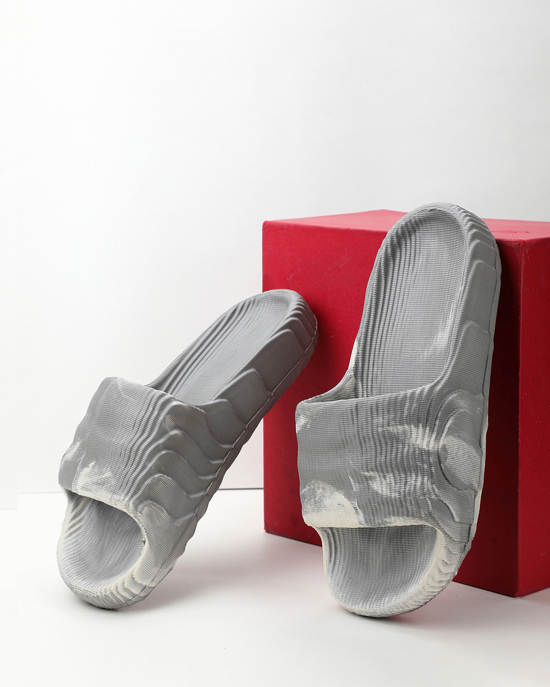 Buy Men's Grey & White Textured Sliders Online in India at Bewakoof