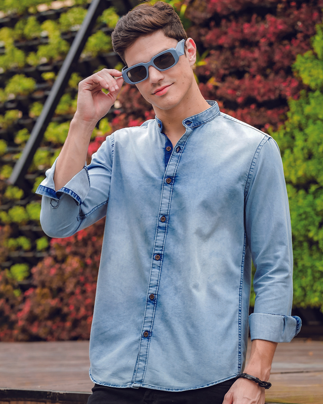 Buy Men's Ice Blue Washed Denim Shirt Online at Bewakoof