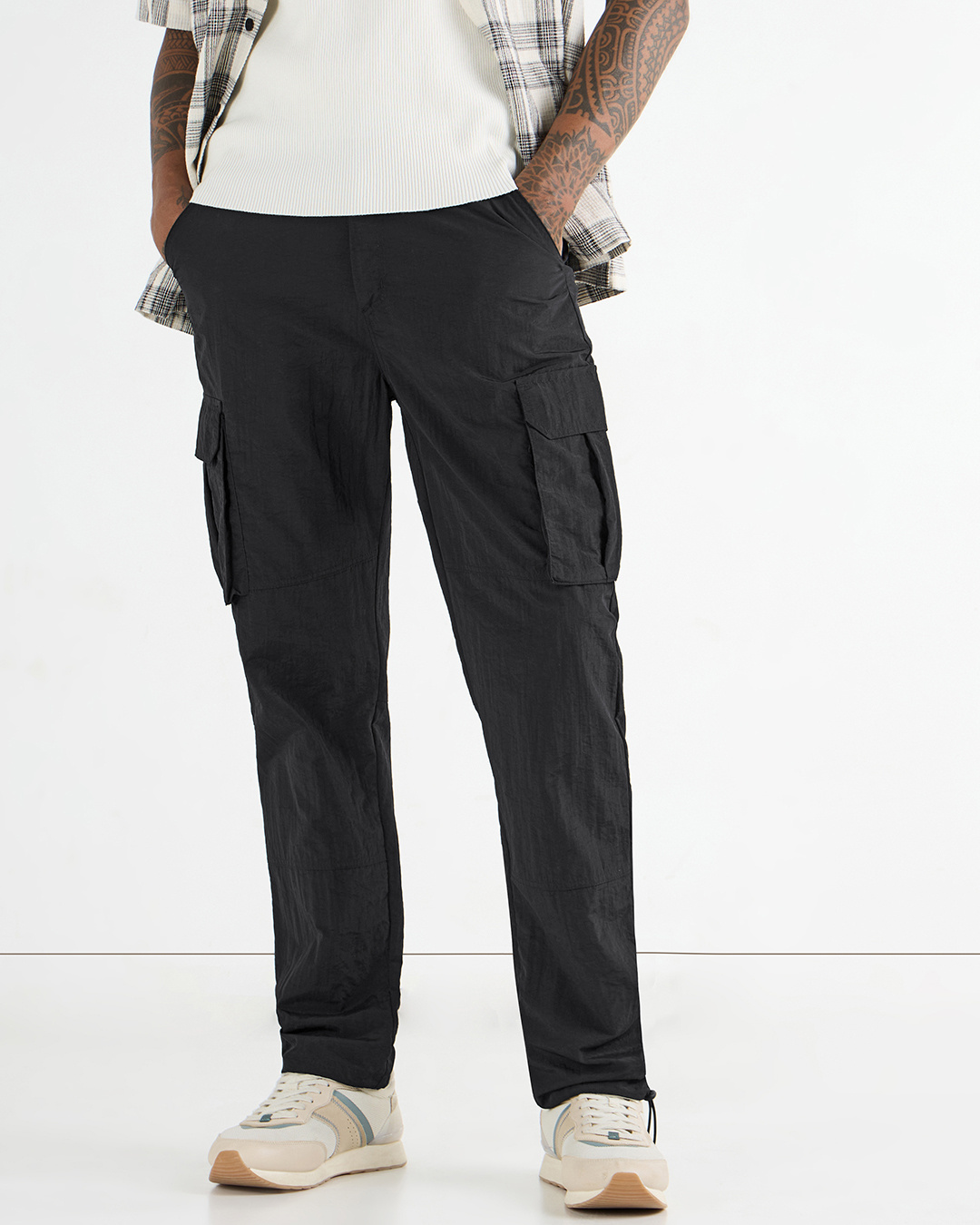 Buy Men's Jet Black Nylon Cargo Parachute Pants Online at Bewakoof
