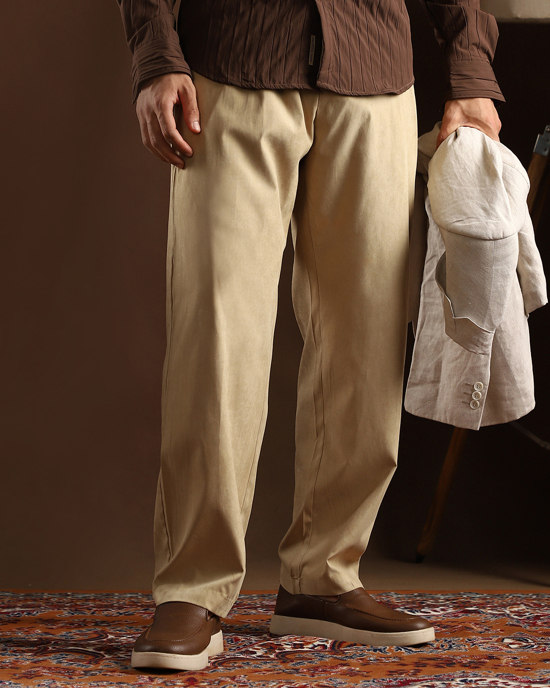 Buy Men's Khaki Beige Straight Fit Pleated Pants Online at Bewakoof