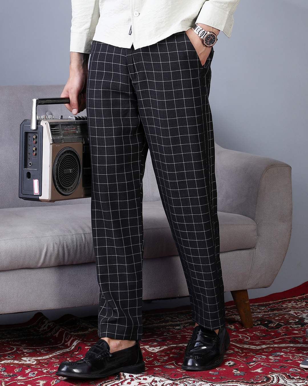 Buy Men's Midnight Black Checked Straight Fit Pants Online at Bewakoof
