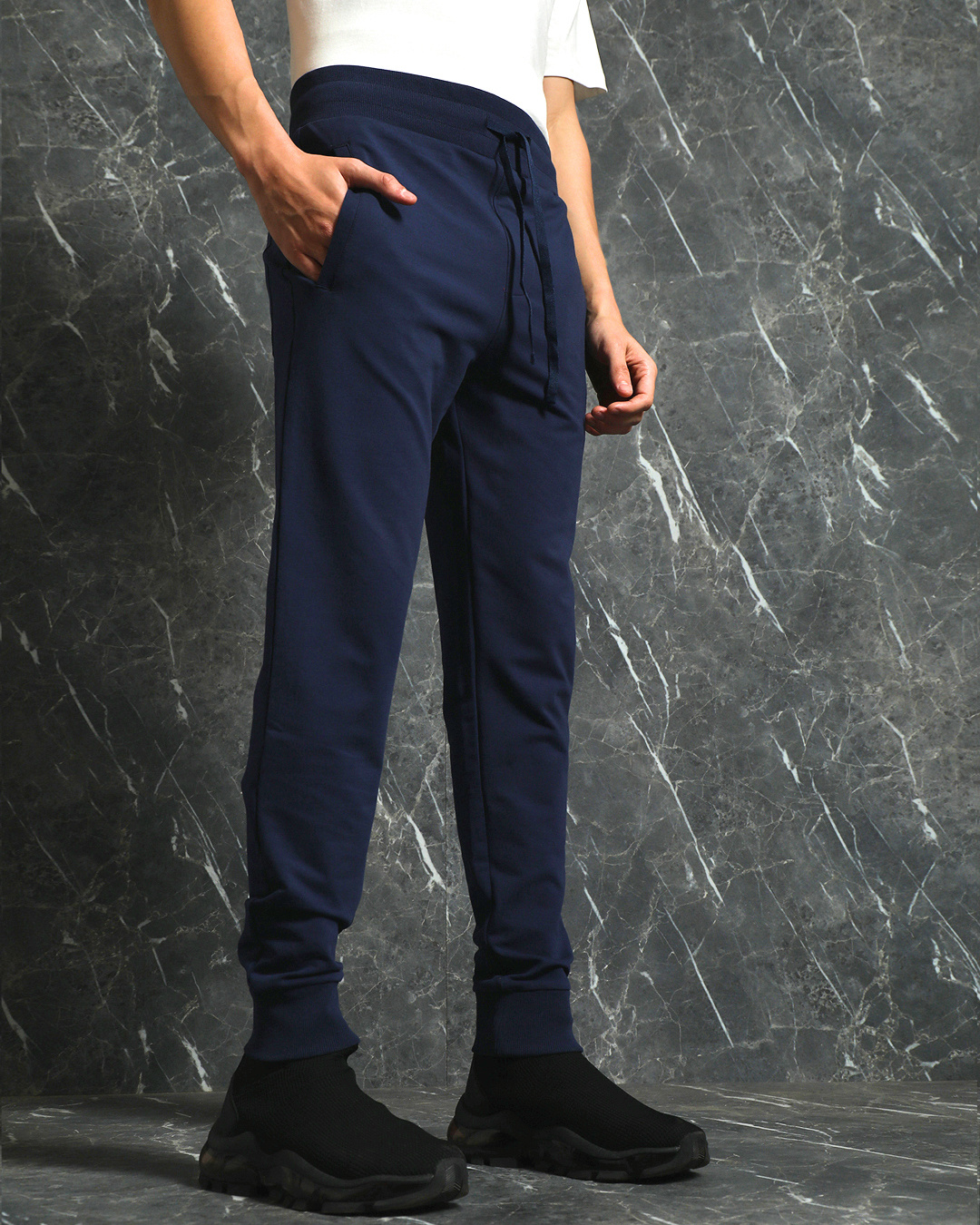 Online Fashion Shopping for Men, Women, Accessories - Bewakoof.com