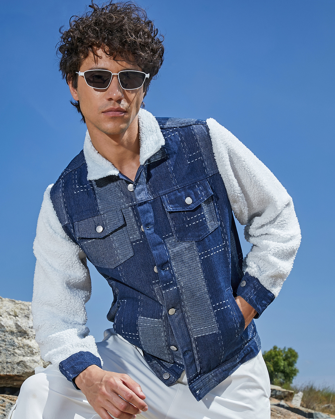 Buy Men's Navy Blue & White Color Block Denim Jacket Online at Bewakoof